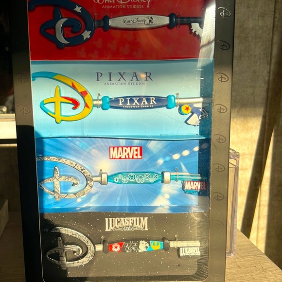 Disney | Toys | Disney Studios Collectible Key Set Special Edition Box ...